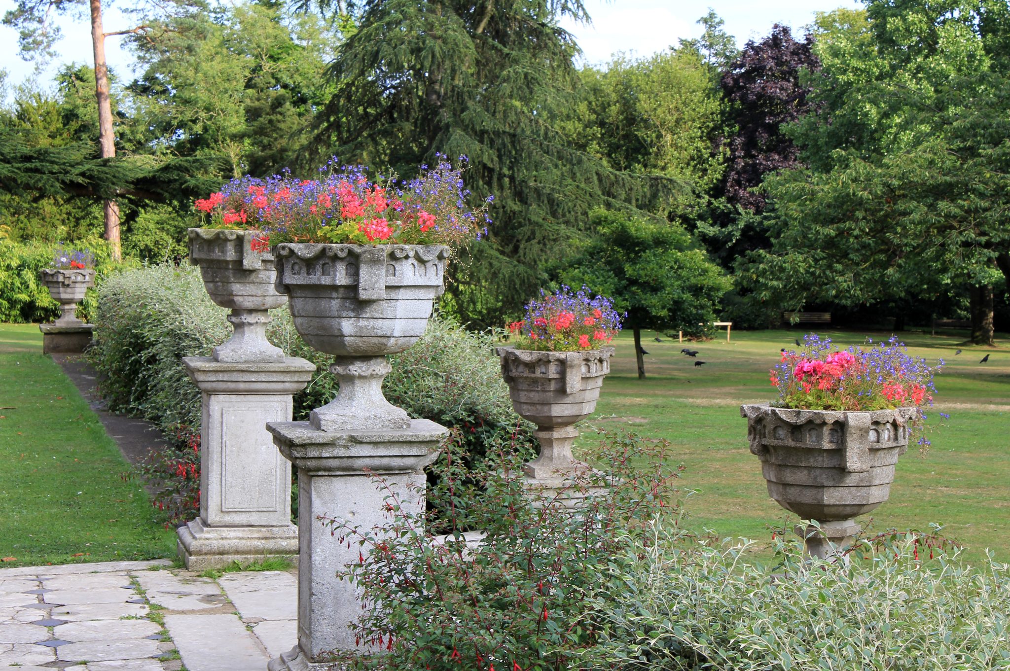 Best Garden Urns for Classical Design: Timeless Elegance for Your ...